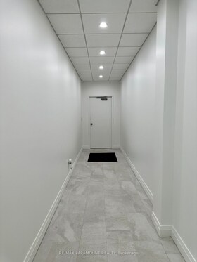 Commercial space for Rent in Windsor, ON - 48 Rental