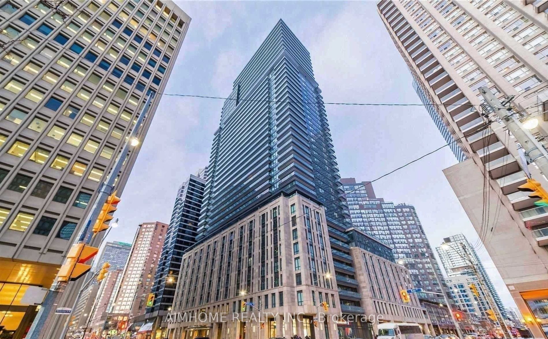 736 Bay St in Toronto, ON for Lease - MLS #C8132748 | Squareyards.ca